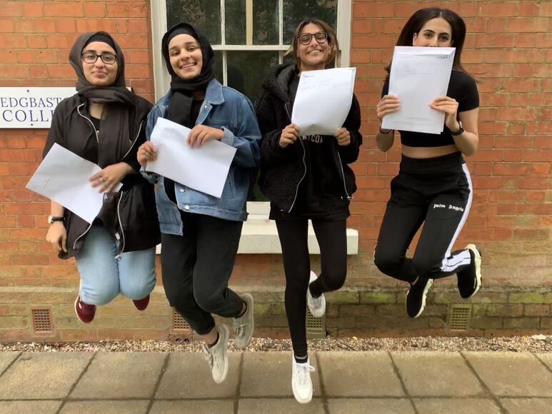 Celebrating Results in 2021 - Latest News - Edgbaston College